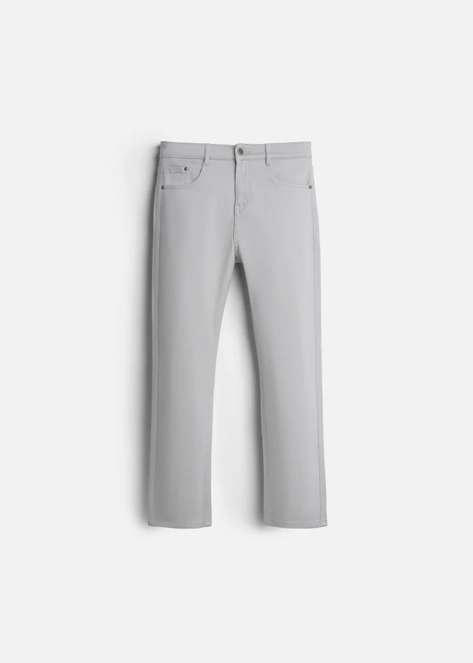 Quần Jeans Nam Regular Fit bền bỉ, mềm mại và không lỗi mốt – YaMe.vn